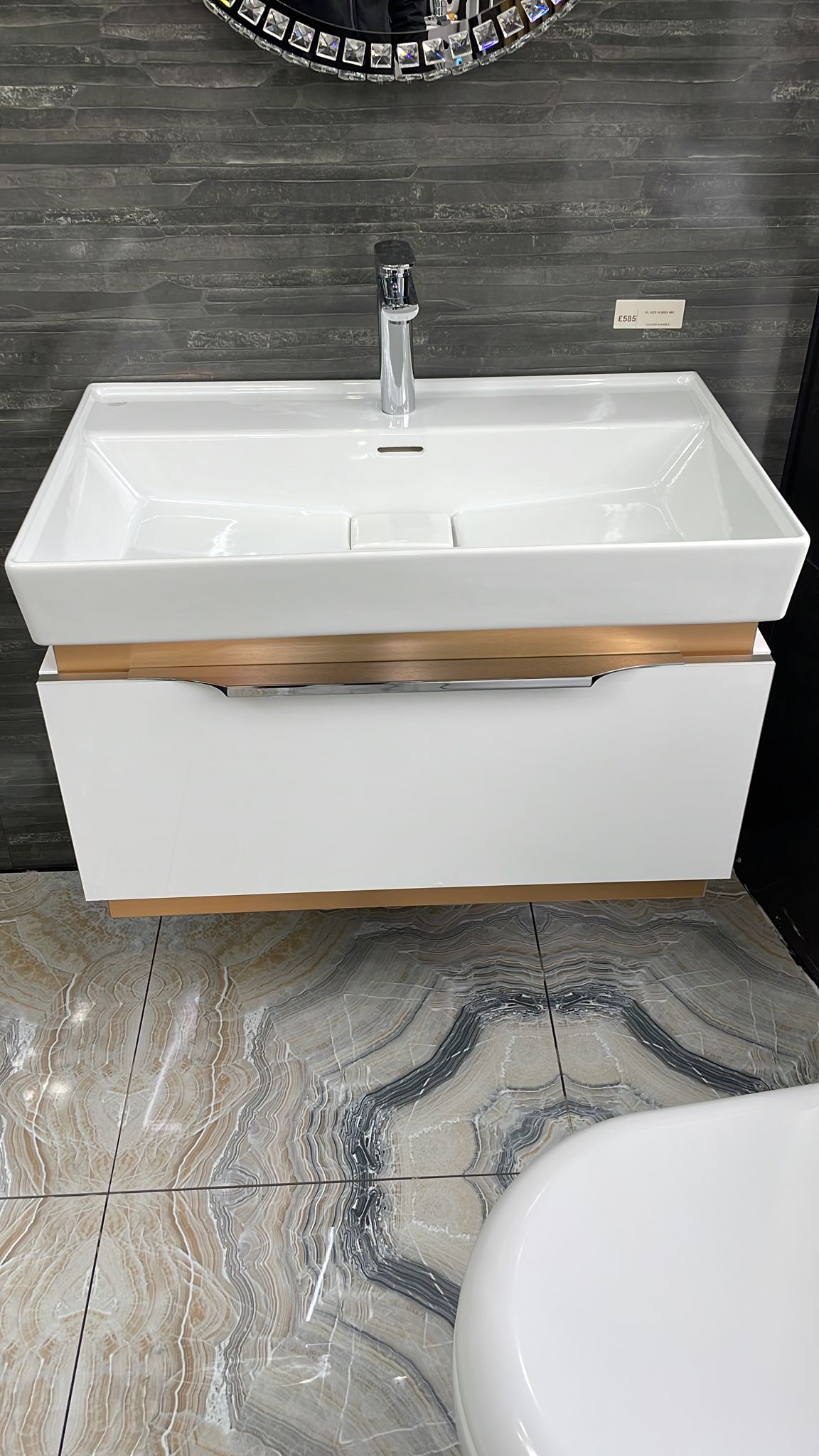 Novo Sharp 800 – ZH Tiles Warehouse inc.